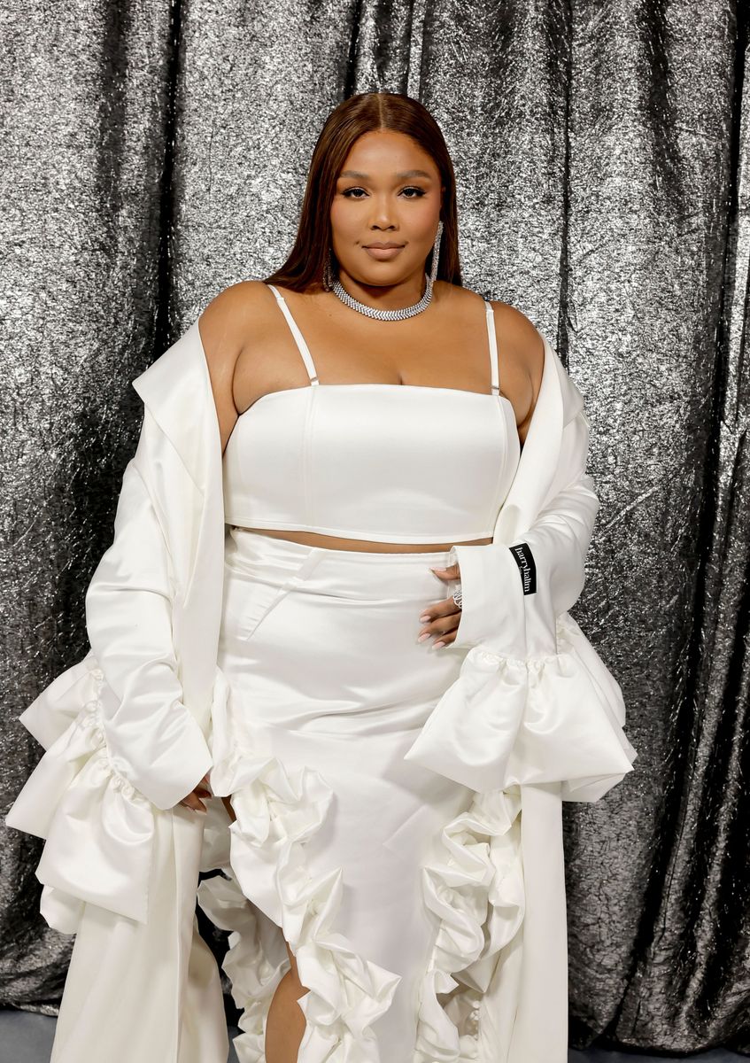 Lizzo shares inspiring photo of her weight loss journey