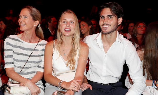 Enrique Iglesias has NINE brothers and sisters, meet them all!