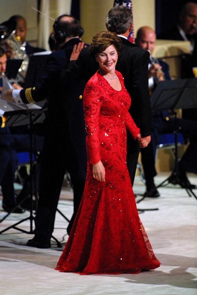 Inaugural Gowns: From Jackie Kennedy's silk sheer dress to Melania ...