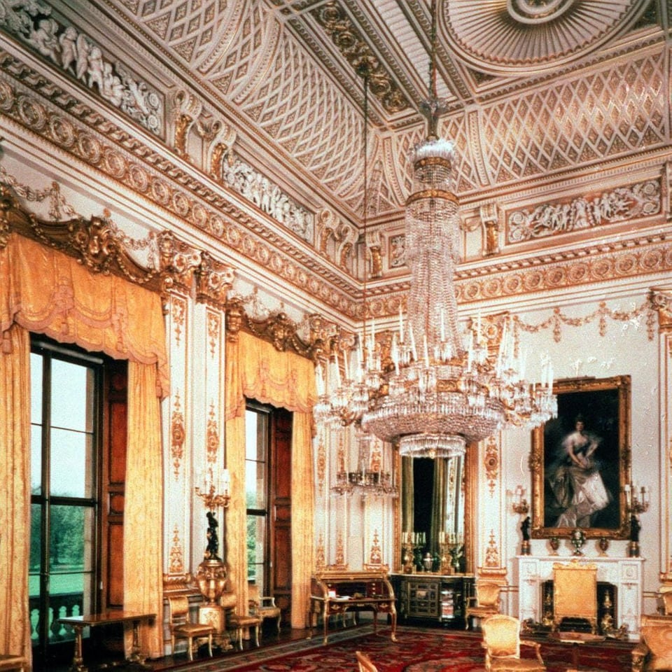 Royal homes: most beautiful palace living rooms