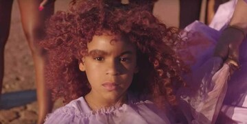 Blue Ivy Carter steals Beyoncé's spotlight during Christmas halftime ...