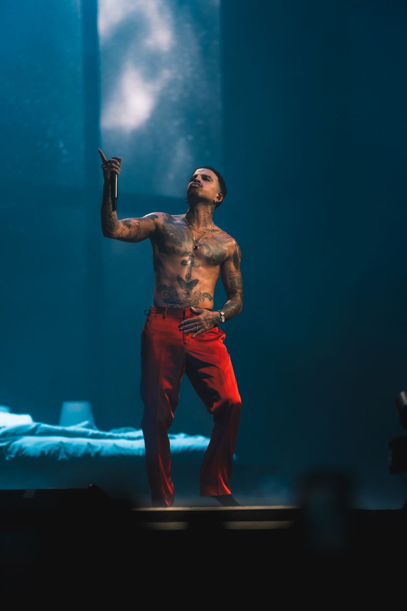 Rauw Alejandro makes history in Los Angeles with his 'Cosa Nuestra ...