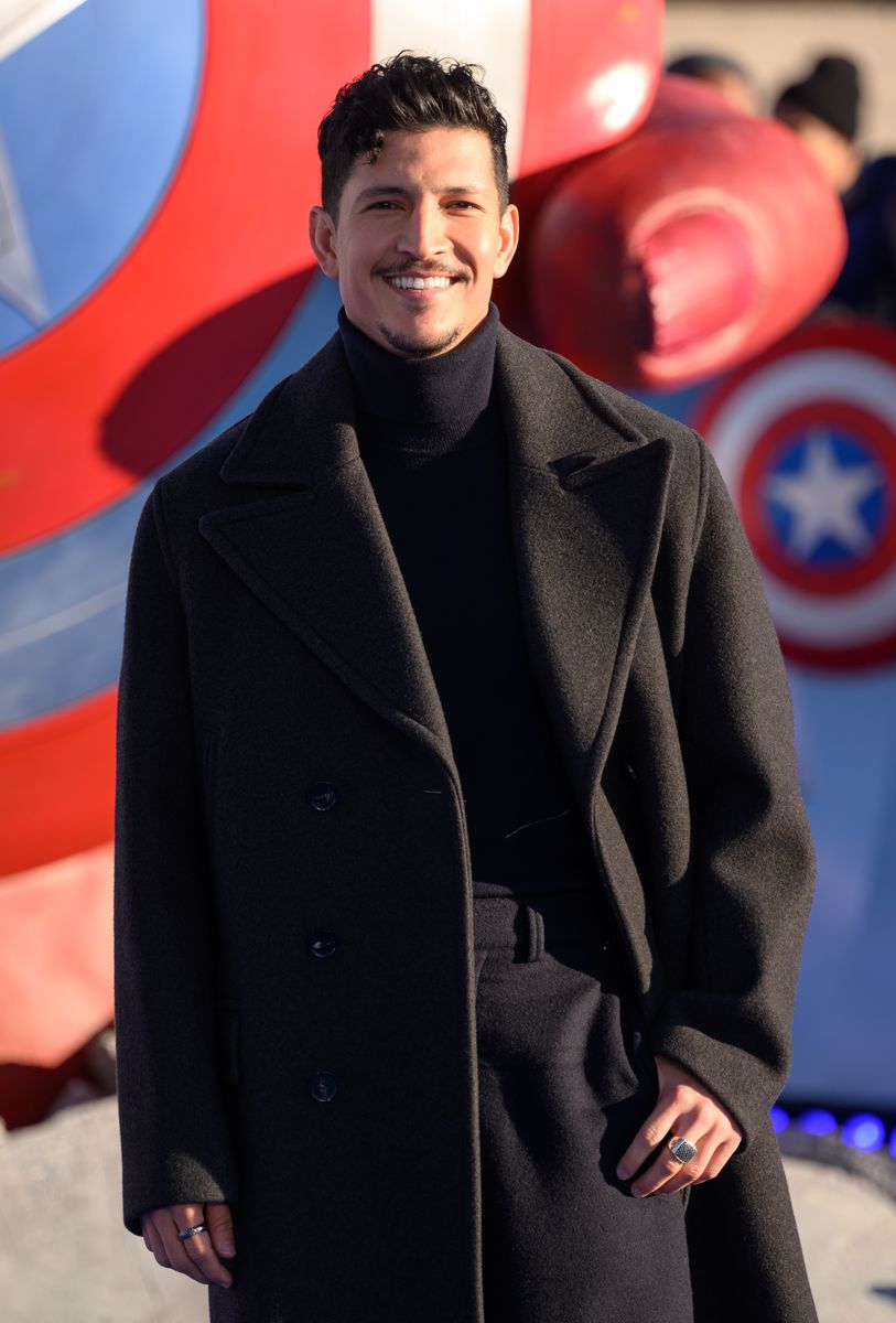 Jessica Alba’s mystery man in Cancun finally revealed as actor Danny ...