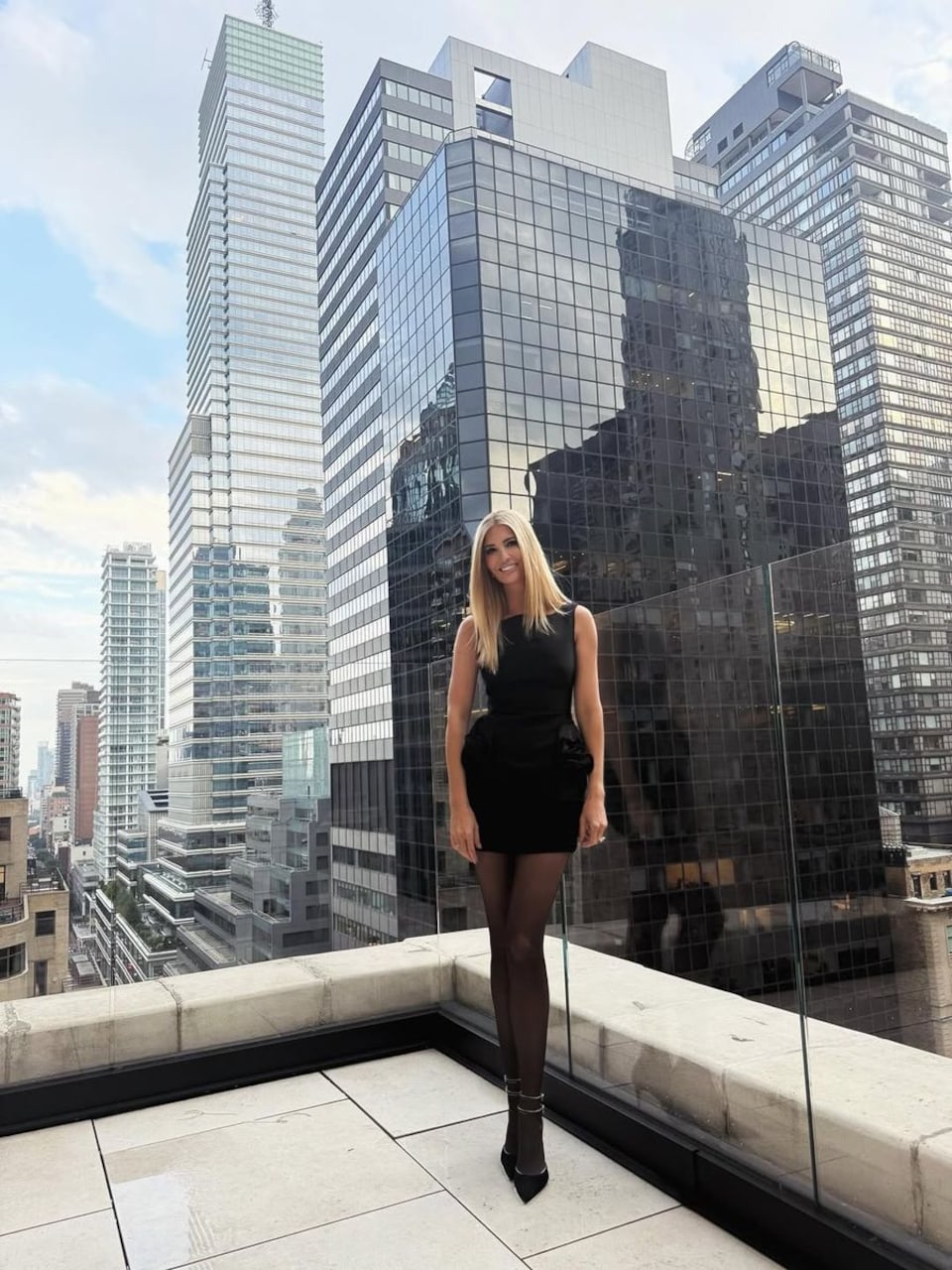 Ivanka Trump turns heads posing in black minidress paired with pointed ...