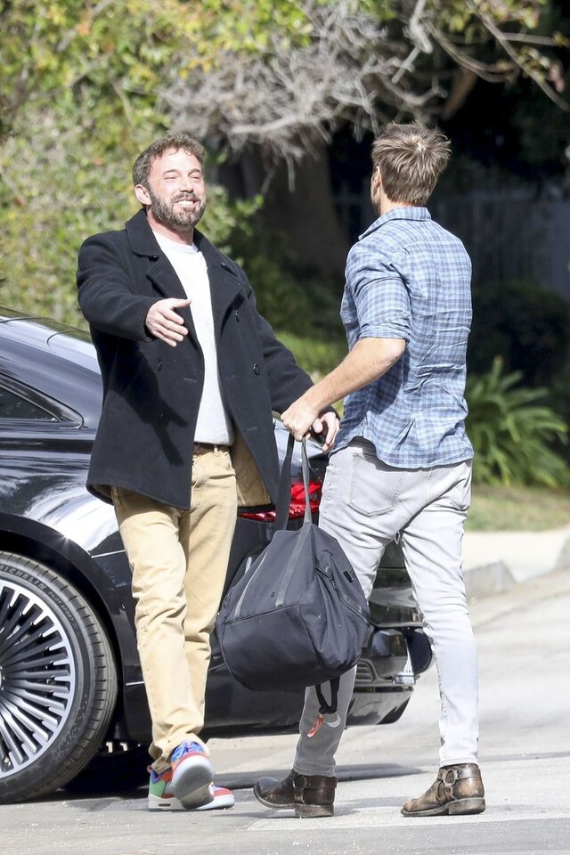 Is Jennifer Garner engaged to her longtime boyfriend John Miller?