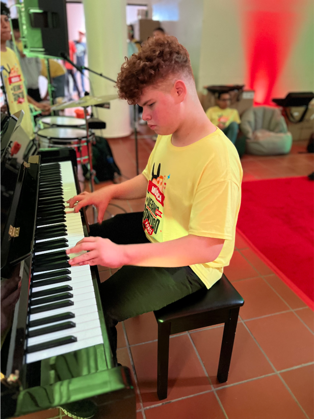 Bad Bunny's summer camp: Star promotes healthy activities through his ...