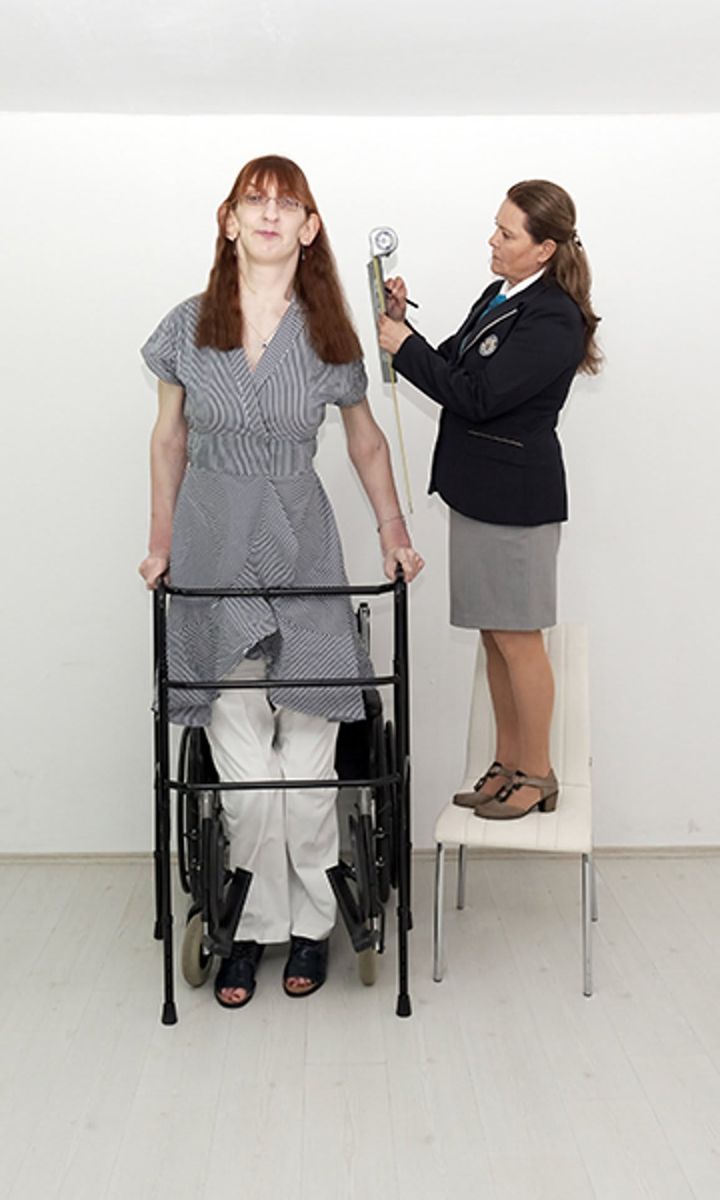 Meet the tallest woman in the world: Rumeysa Gelgi
