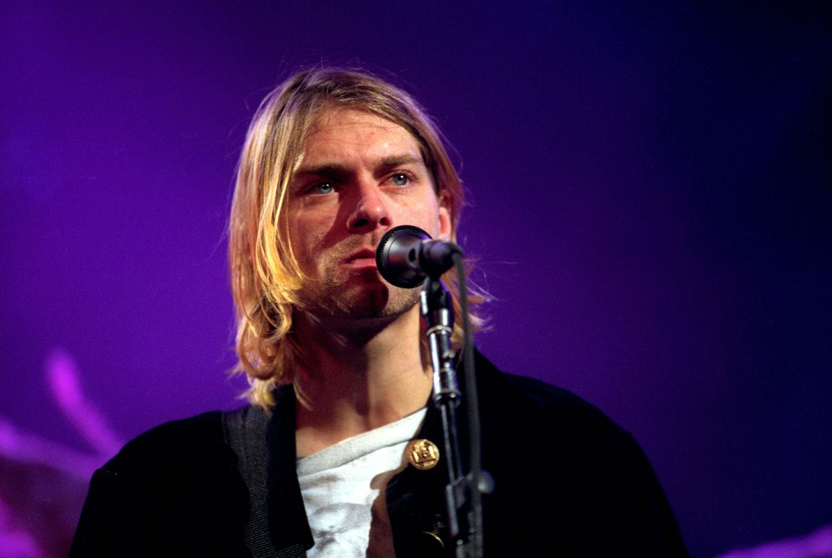 How Courtney Love is feeling as Kurt Cobain''s "homicide" report makes ...