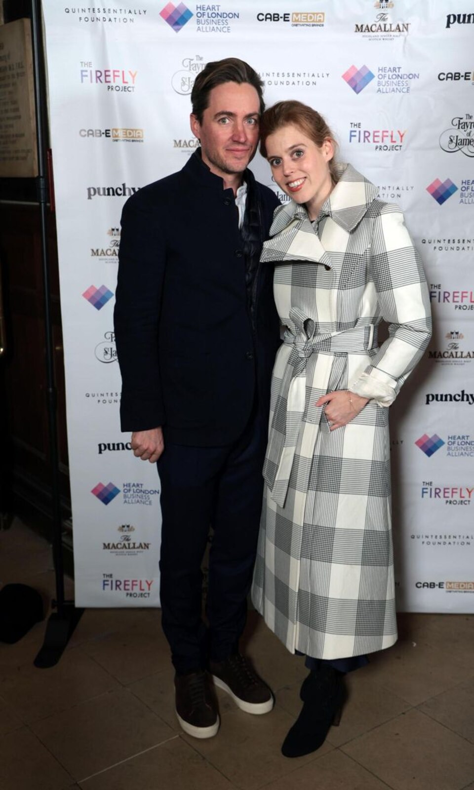 Princess Beatrice cozies up next to husband Edo at Christmas event