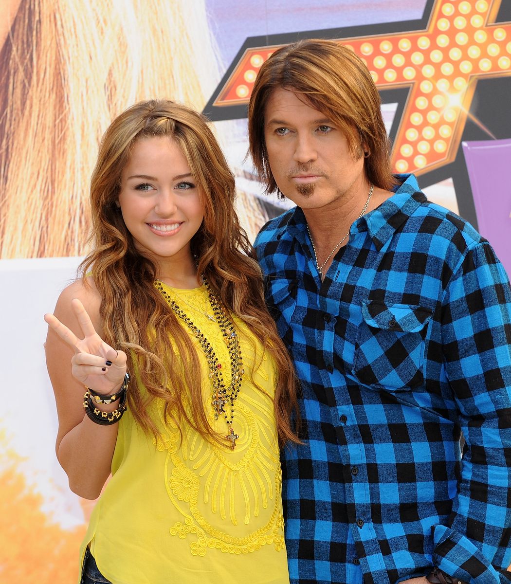 Miley Cyrus reunites with Billy Ray for ‘Hannah Montana’ 20th ...