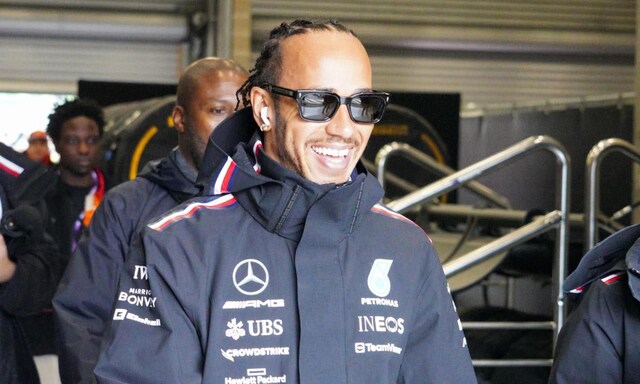 Lewis Hamilton asks for gender inclusion in Formula 1