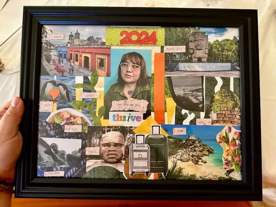 How to make a 2025 vision board to manifest your dreams