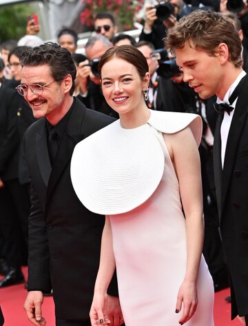 Pedro Pascal is all smiles with Emma Stone at the Cannes Film Festival ...
