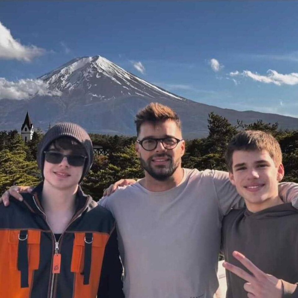Ricky Martin and sons share stunning photos from Mount Fuji
