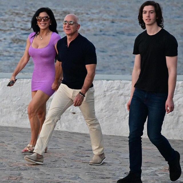 Lauren Sanchez and Jeff Bezos vacation in Greece with his son