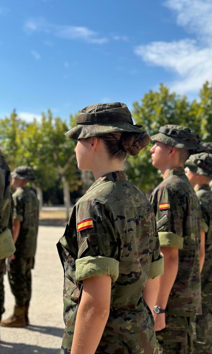 Princess Leonor's first day at the military academy: PHOTOS