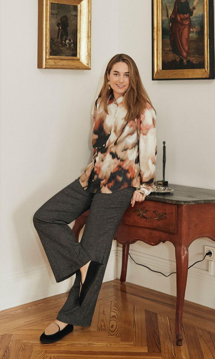 Meet Beatriz de los Mozos, creator of Flabelus, worn by royals and models