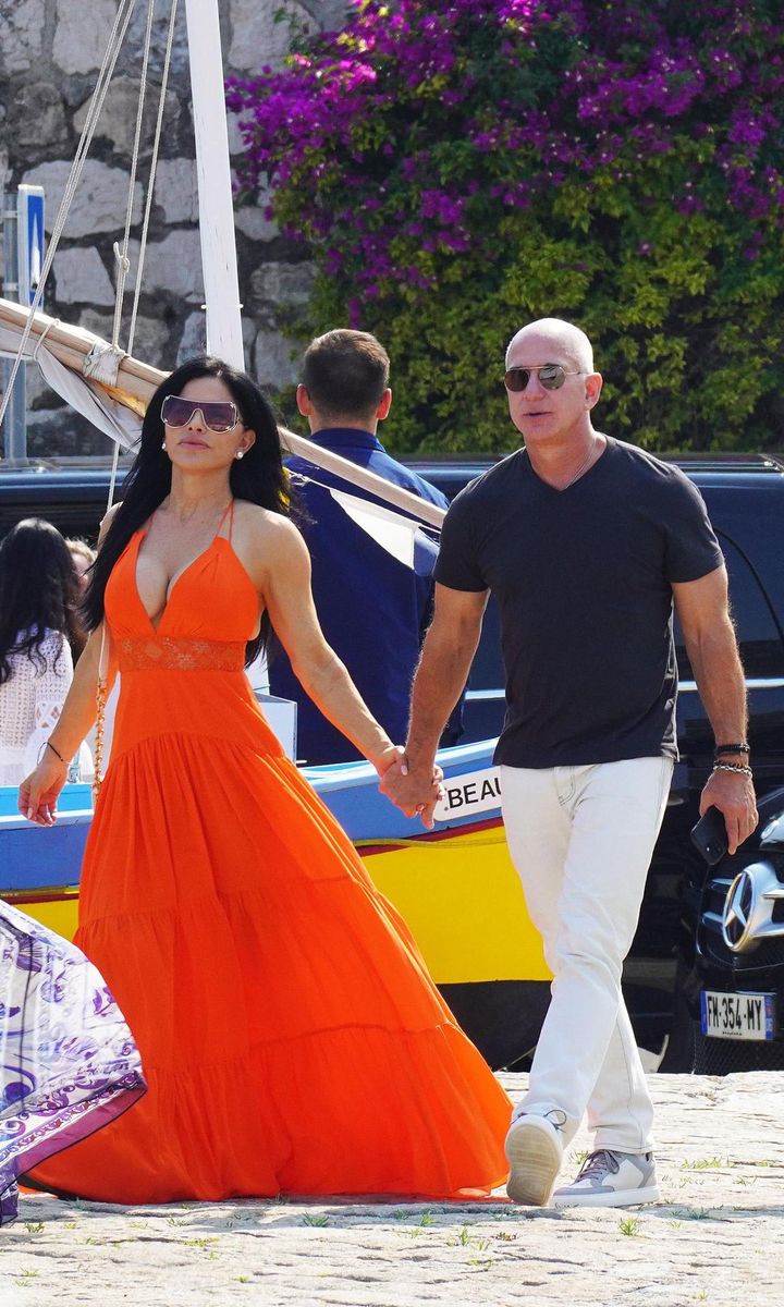 Lauren Sánchez and Jeff Bezos are all smiles exploring the South of ...