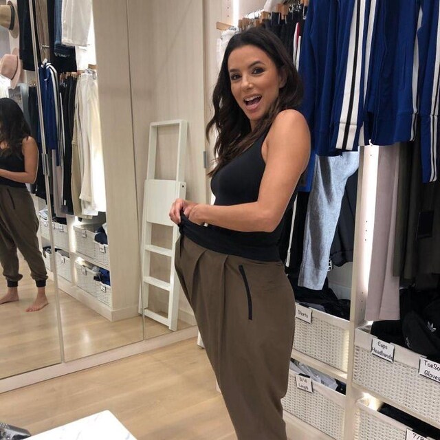 Eva Longoria shows off strong figure in new workout video