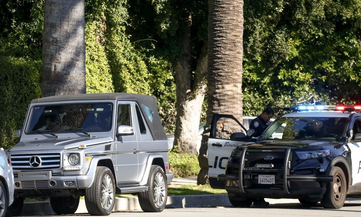 Kendall Jenner laughs after police stopped her in Beverly Hills