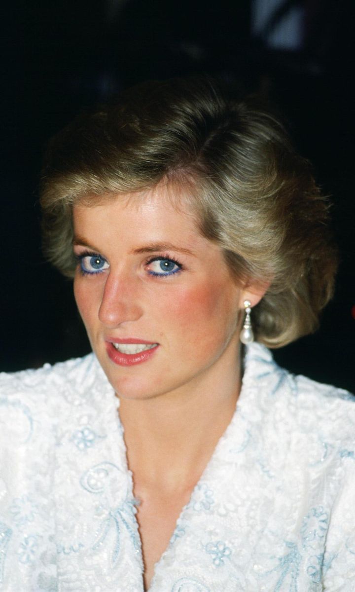 Princess Diana’s signature electric blue eyeliner is making a comeback ...