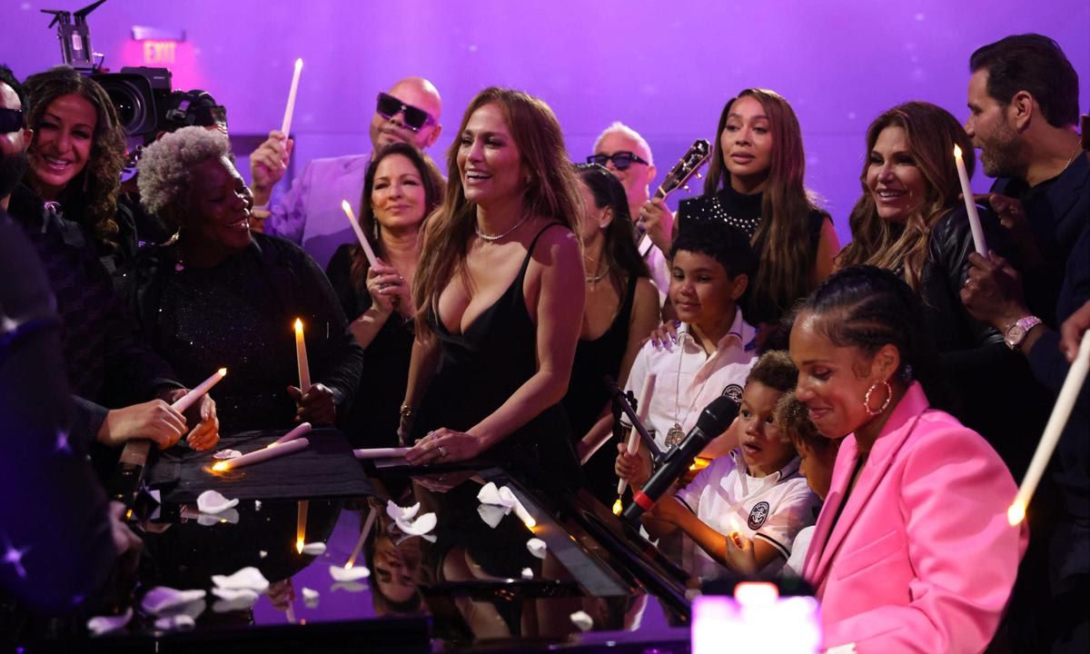 Jennifer Lopez sings at star-studded funeral of JR Ridinger