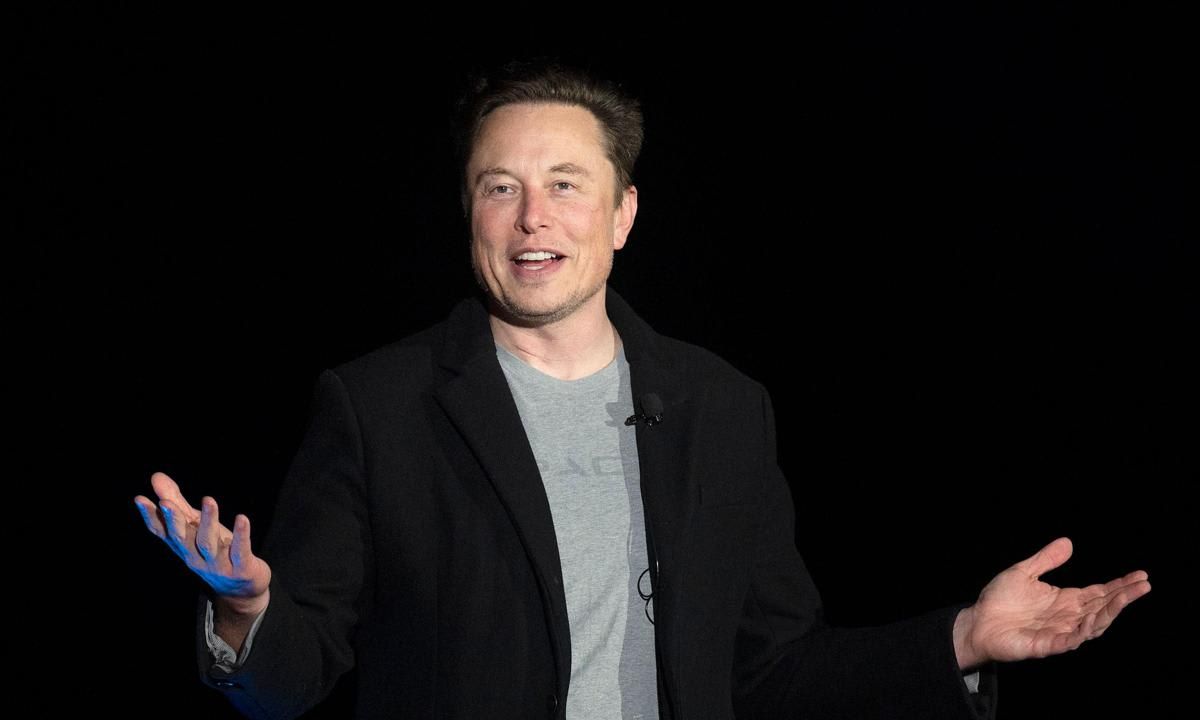 Elon Musk shows off his weight loss journey in a Santa Claus suit