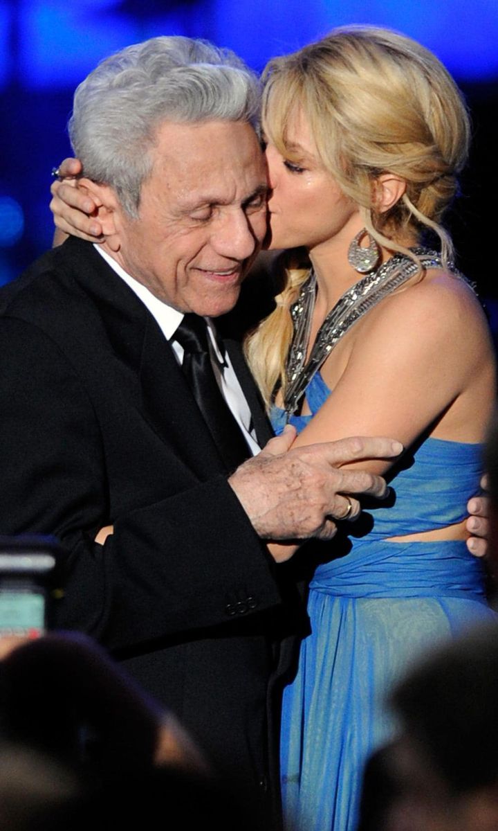 Shakira's dad: What is known about her father's health
