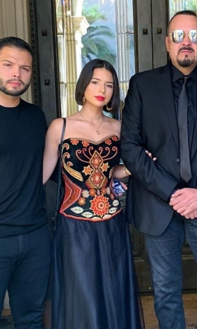 Ángela Aguilar reunites with Pepe Aguilar after confirming her romance ...