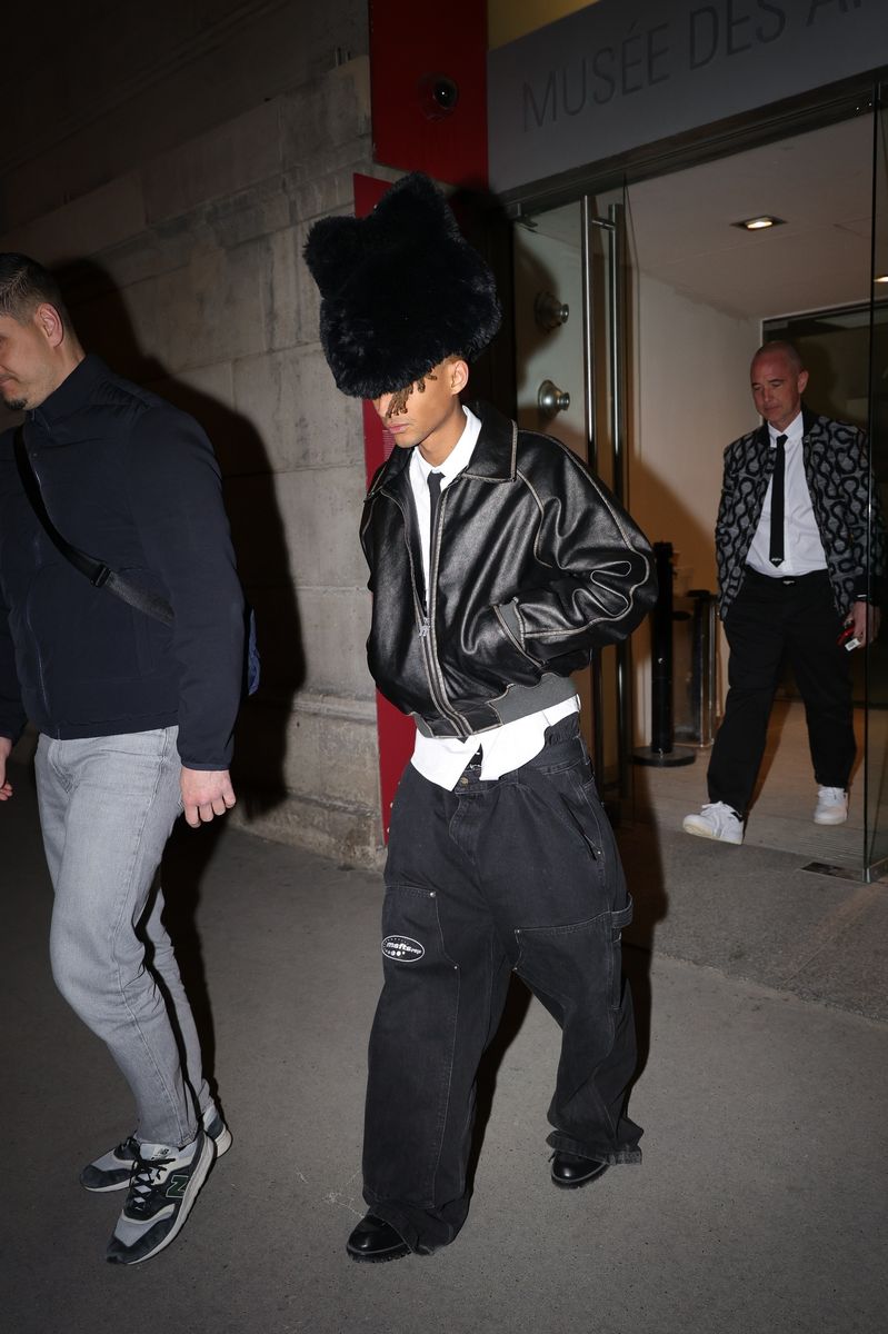 Jaden Smith turns heads in another gigantic hat and leather jacket ...