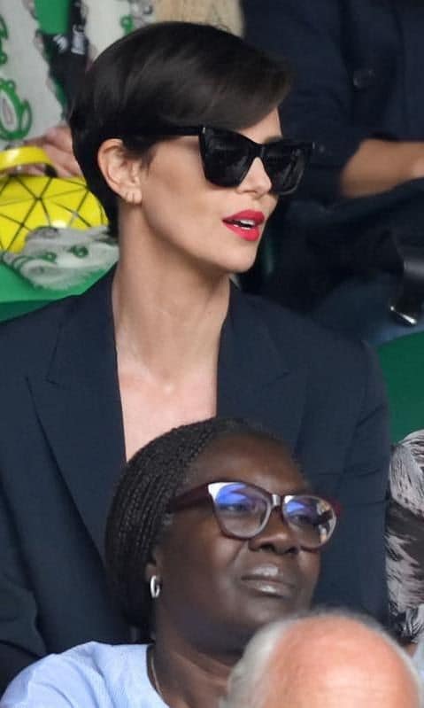 charlize theron pixie cut