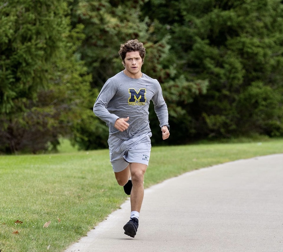 Kelly Ripa celebrates her son's birthday with adorable baby pics and ...