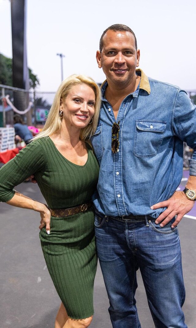 Alex Rodriguez and Jac Cordeiro are Instagram official