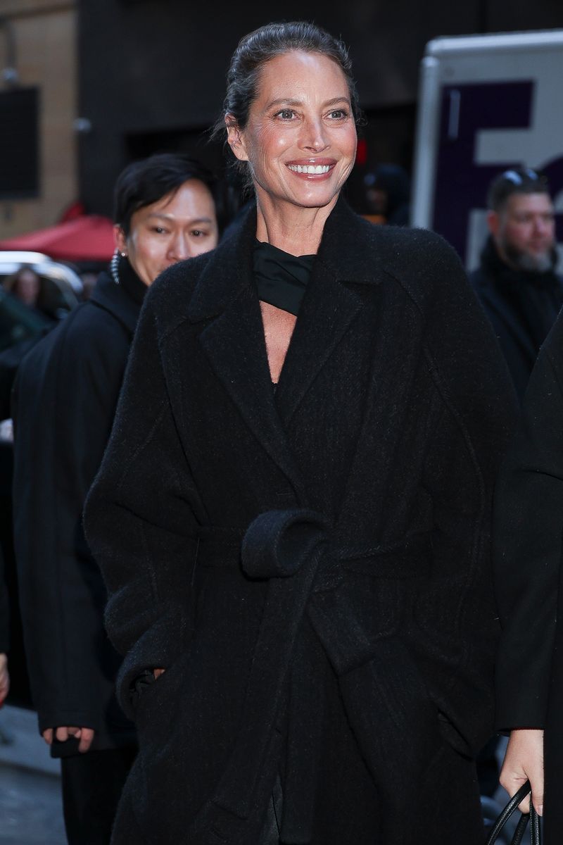 Christy Turlington,57, shares the simple ‘well-aging’ beauty secret she ...