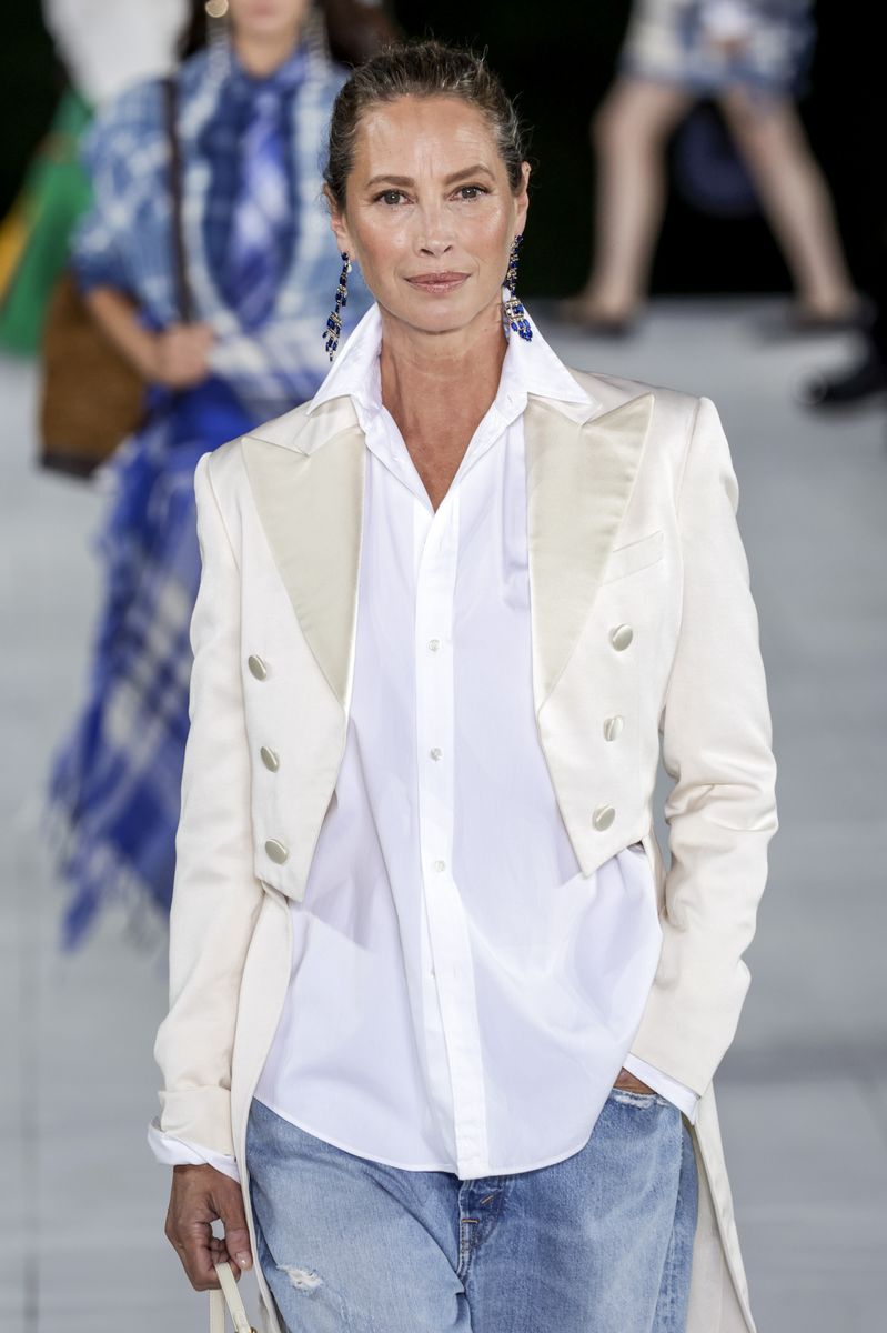 Christy Turlington,57, shares the simple ‘well-aging’ beauty secret she ...
