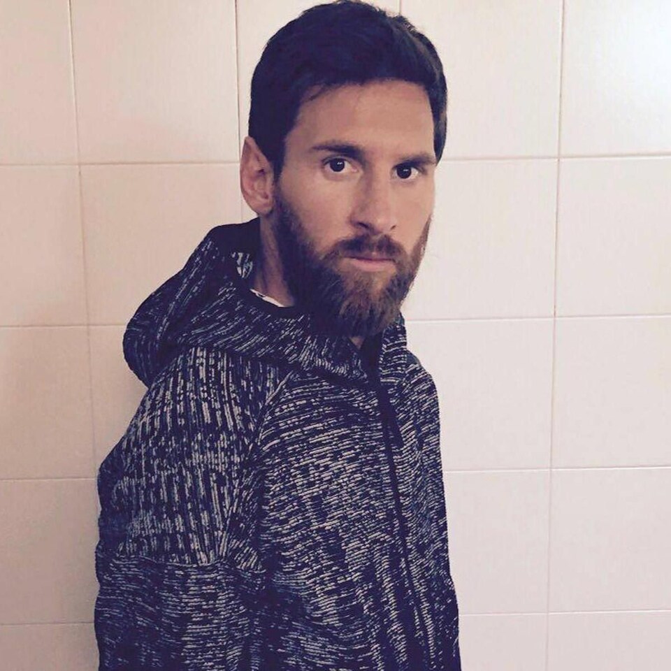Messi & Antonela Roccuzzo: a love that has endured decades