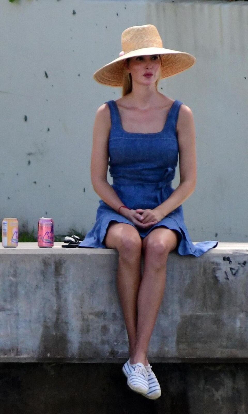 Ivanka Trump looks preppy and chic in Miami with a large hat