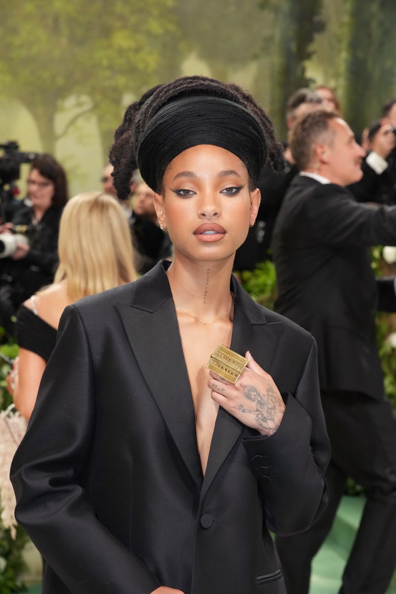 Willow Smith's morning routine and her favorite workouts: On tour with ...