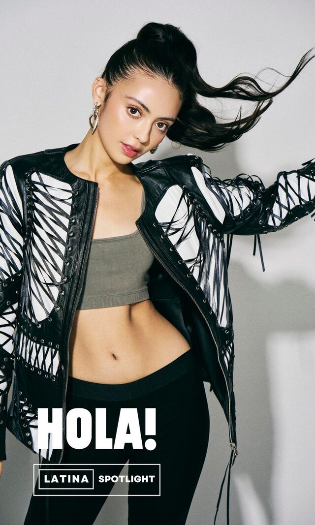 Meet Isabella Esler, the young Latina who lit up Broadway as the star ...