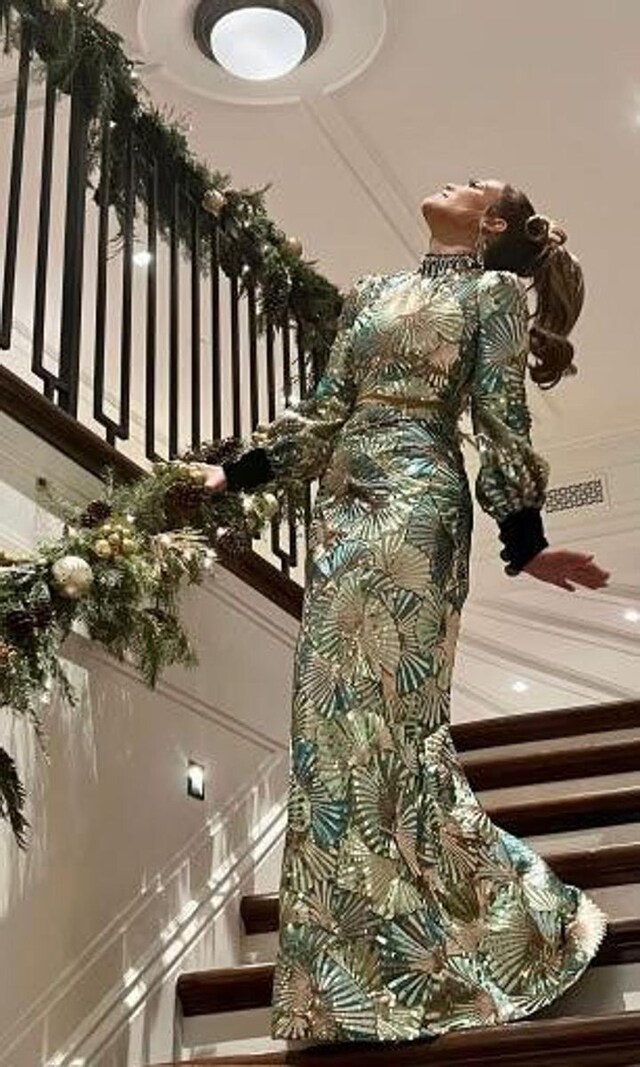 Why Jennifer Lopez decorated her tree with hummingbirds