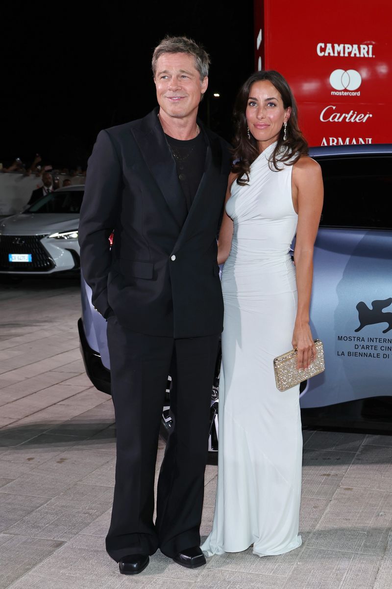 Brad Pitt debuts bold new look while his girlfriend Inés de Ramón turns ...