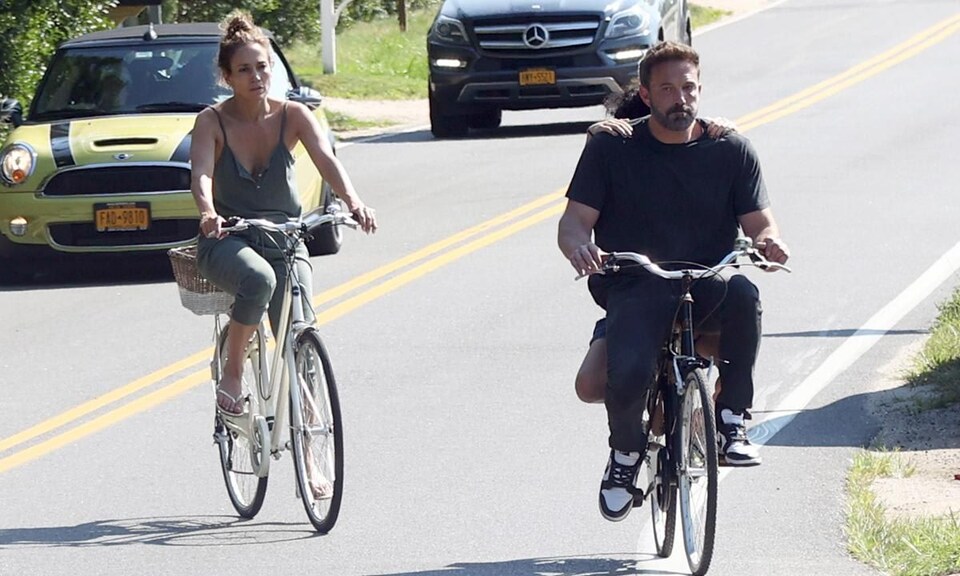 Jennifer Lopez and Ben Affleck enjoy a bike ride with Emme