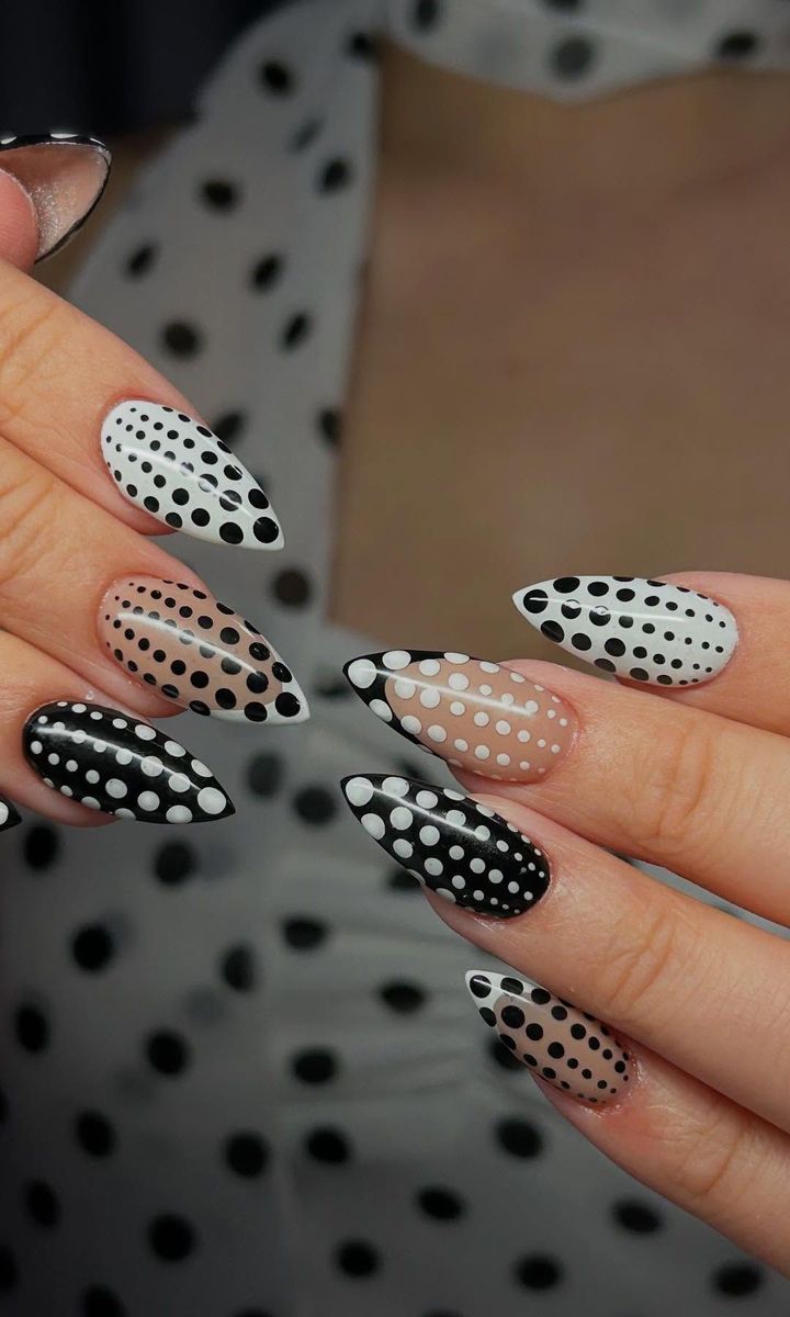 8 polka dot nails designs: For a fun and trendy manicure