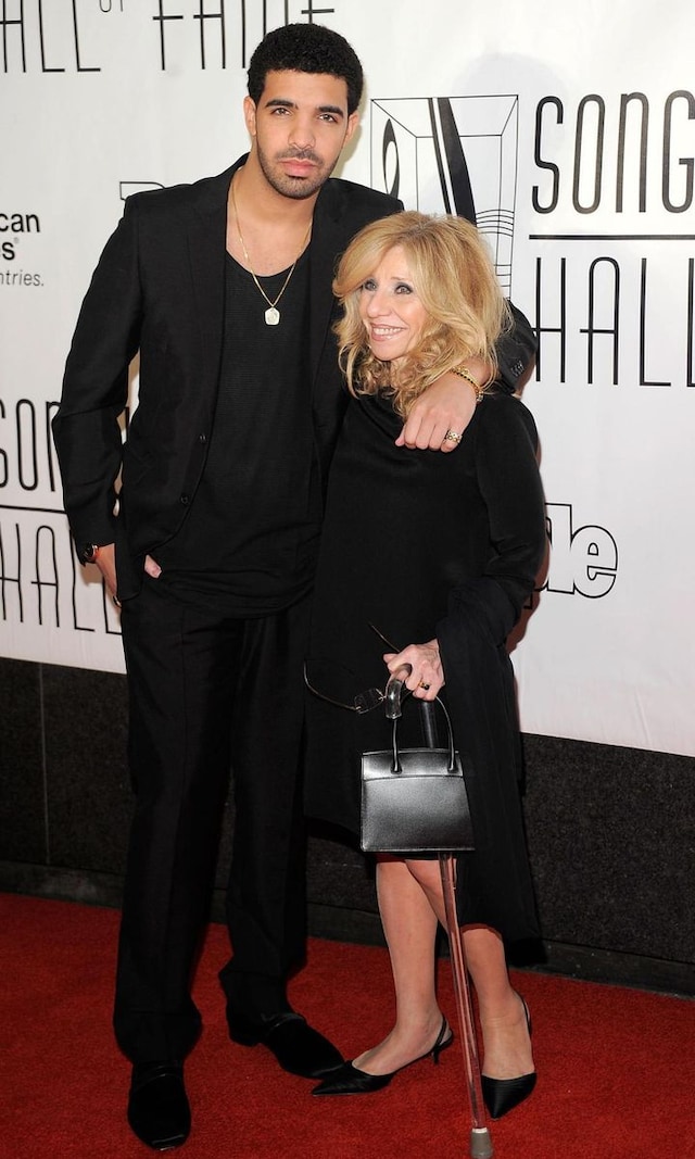 Drake shares ‘core memory’ with his proud mom