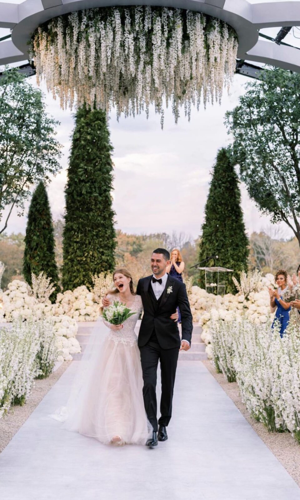 Jennifer Gates wears custom Vera Wang dress for wedding