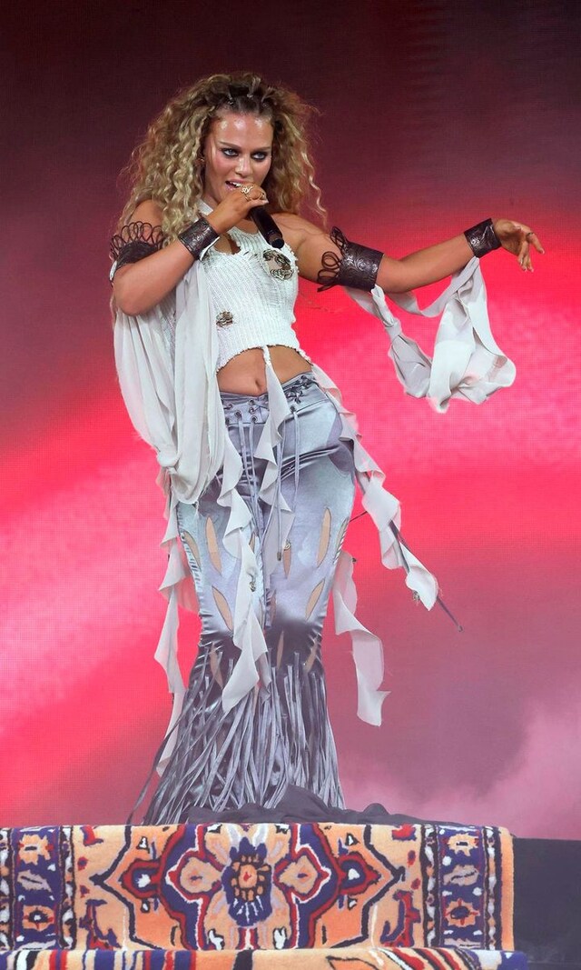 Palestinian-Chilean singer Elyanna talks about her historic set at ...