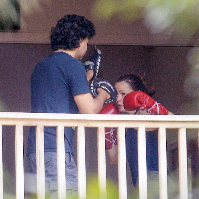 Jennifer Garner gives it her all in boxing class in LA