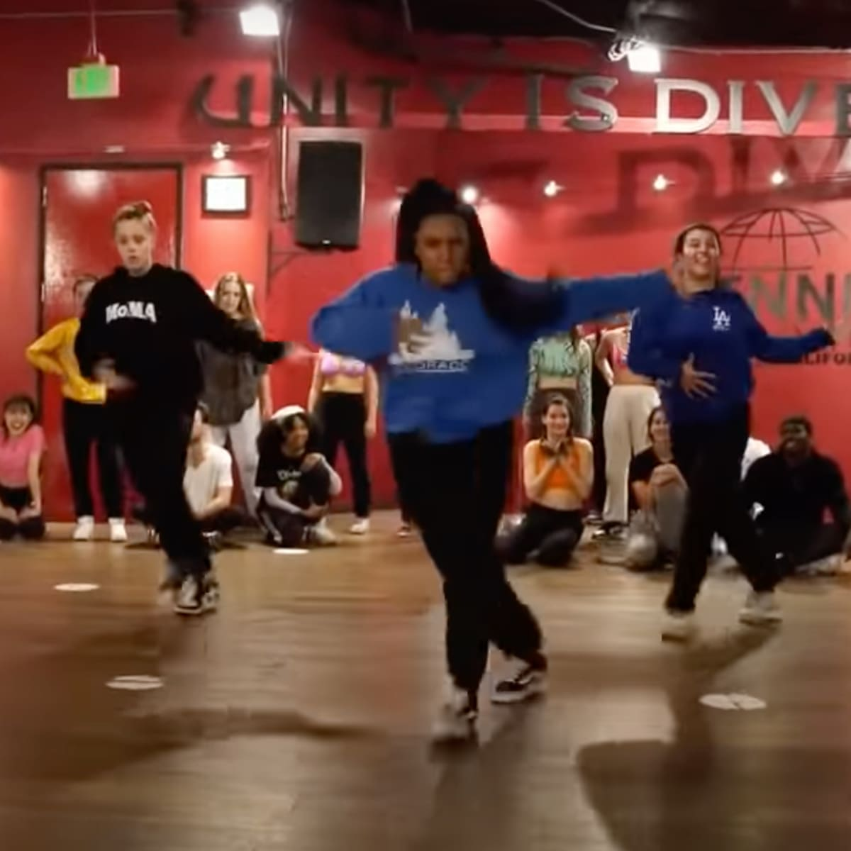 Watch Shiloh Jolie-Pitt dancing hip-hop