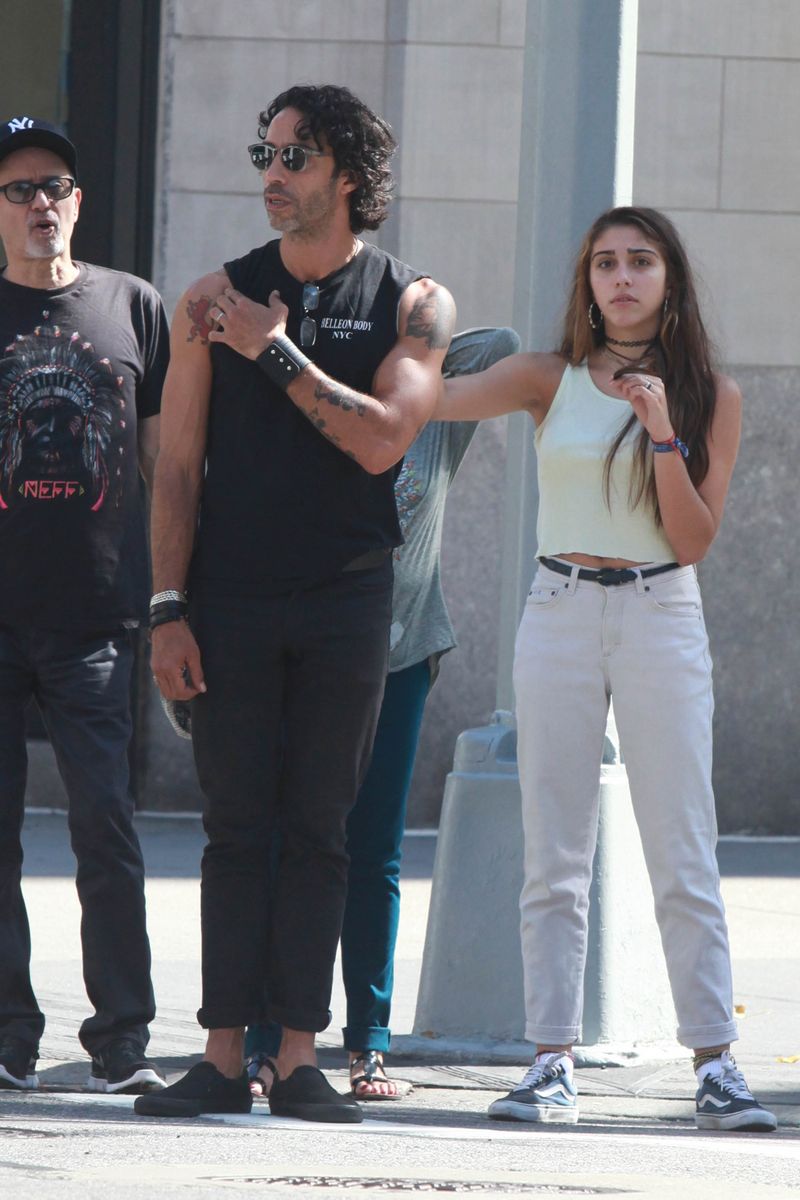 Lourdes Leon's relationship with her dad Carlos Leon and his friendship ...