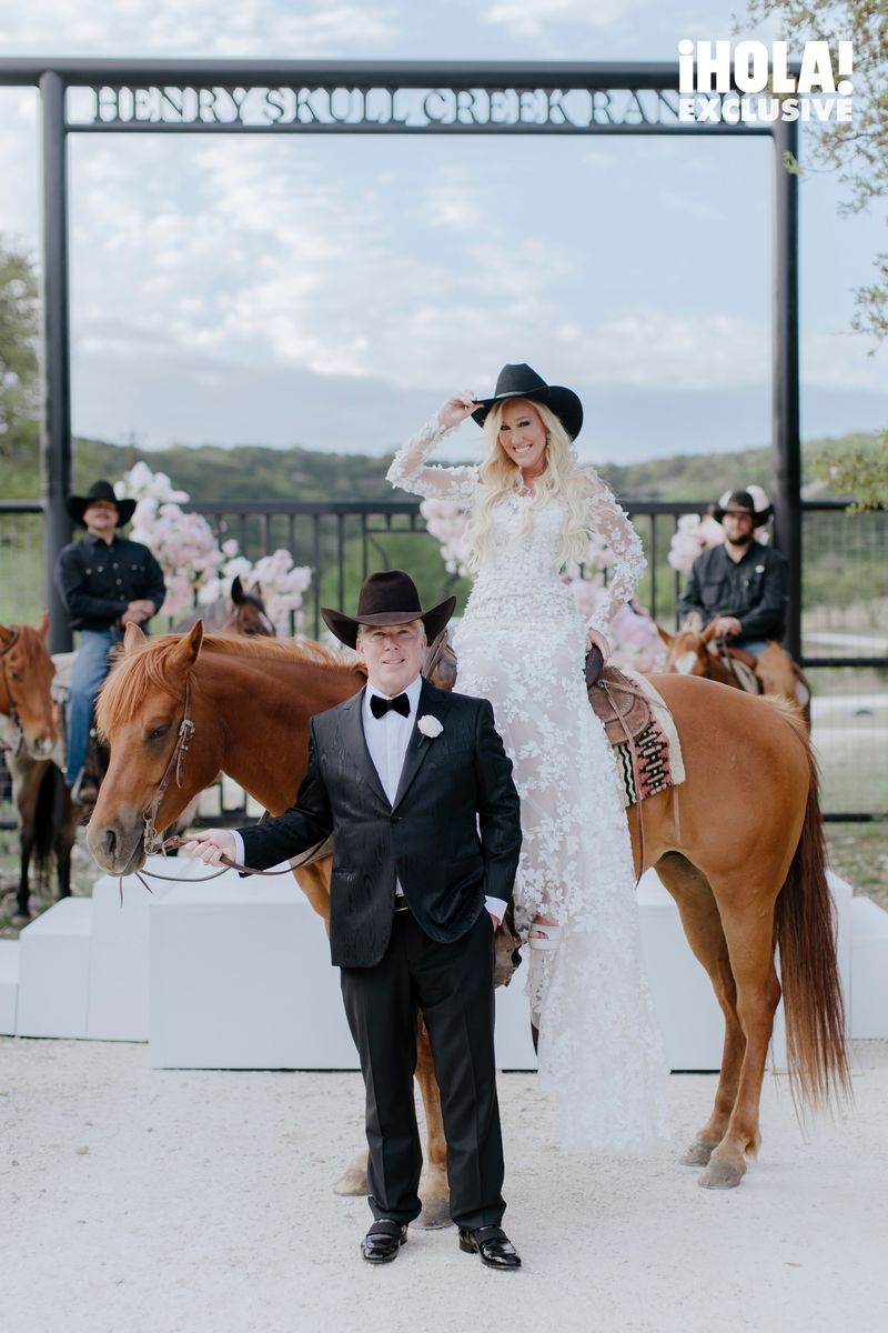A Texas Love Story: Thomas J. Henry and Dr. Elena Alvarez-Westwood Say ...